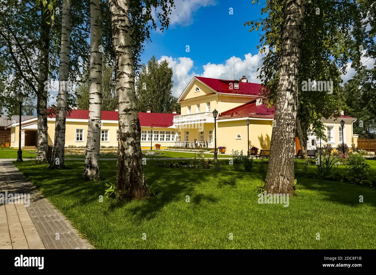 Tchaikovsky museum park hi-res stock photography and images - Alamy