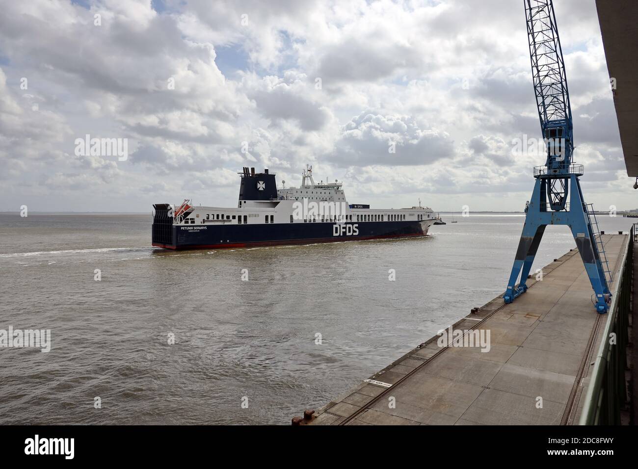 The Ro-Ro cargo ship Petunia Seaways will reach the port of Cuxhaven on ...