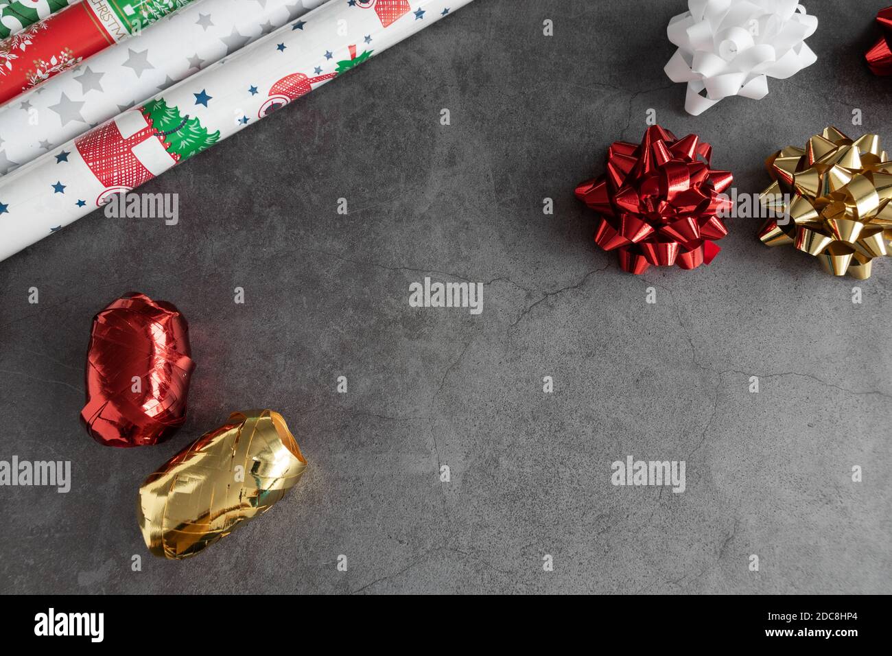 Package wrapping hi-res stock photography and images - Alamy