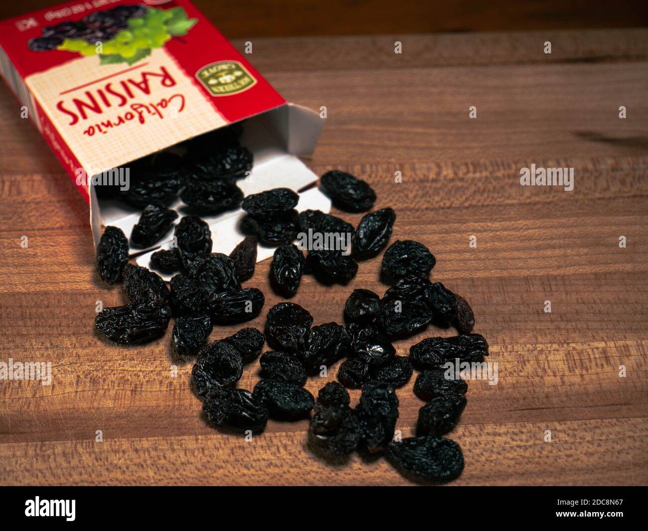 Boxed grapes hi-res stock photography and images - Alamy