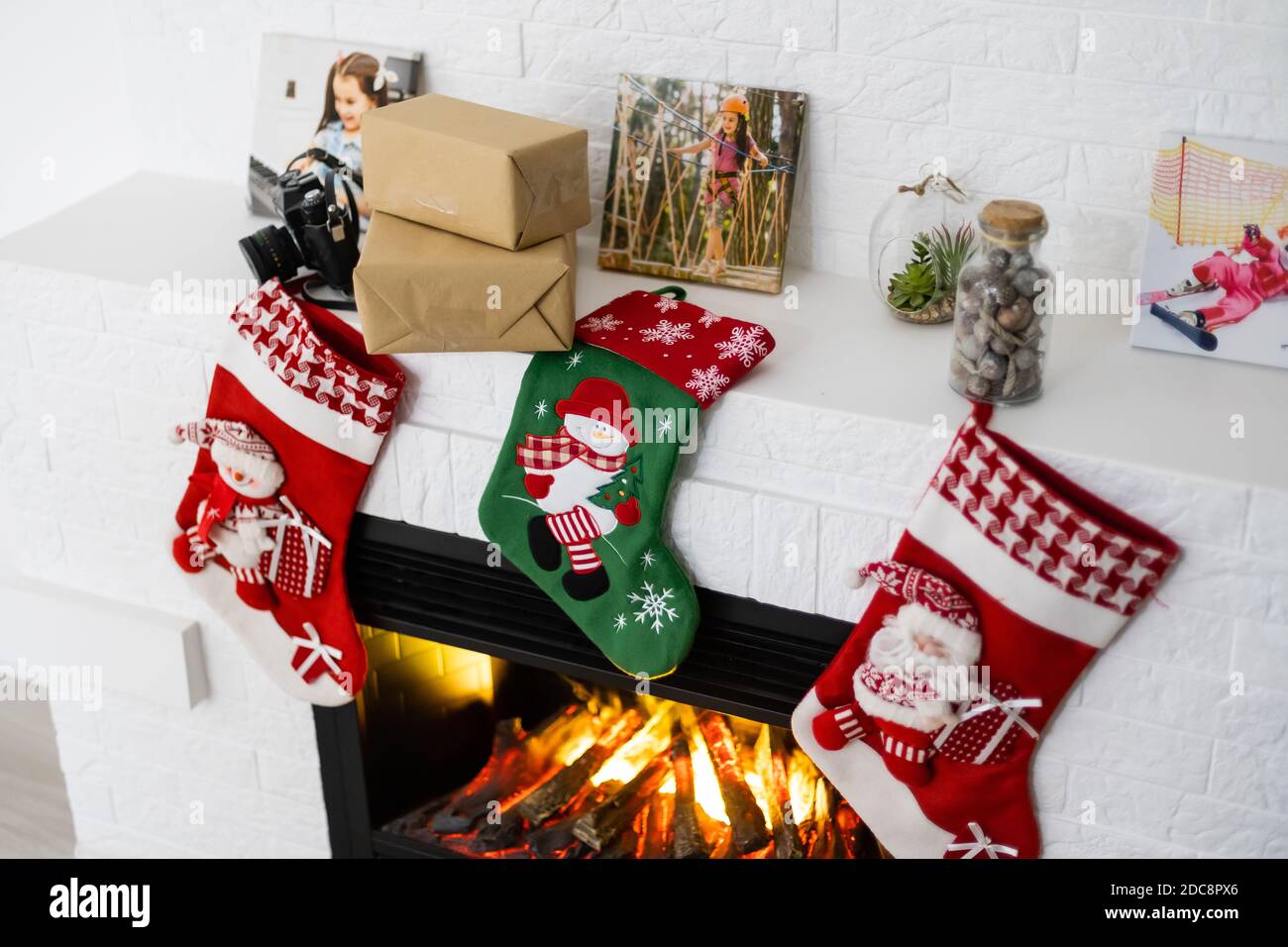 Empty christmas stockings hi-res stock photography and images - Alamy