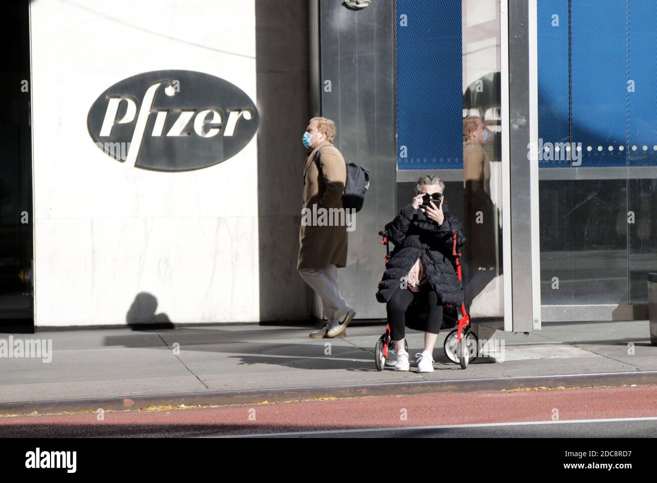 Pfizer Pharmaceutical Corporation Headquarters, New York, USA Stock ...