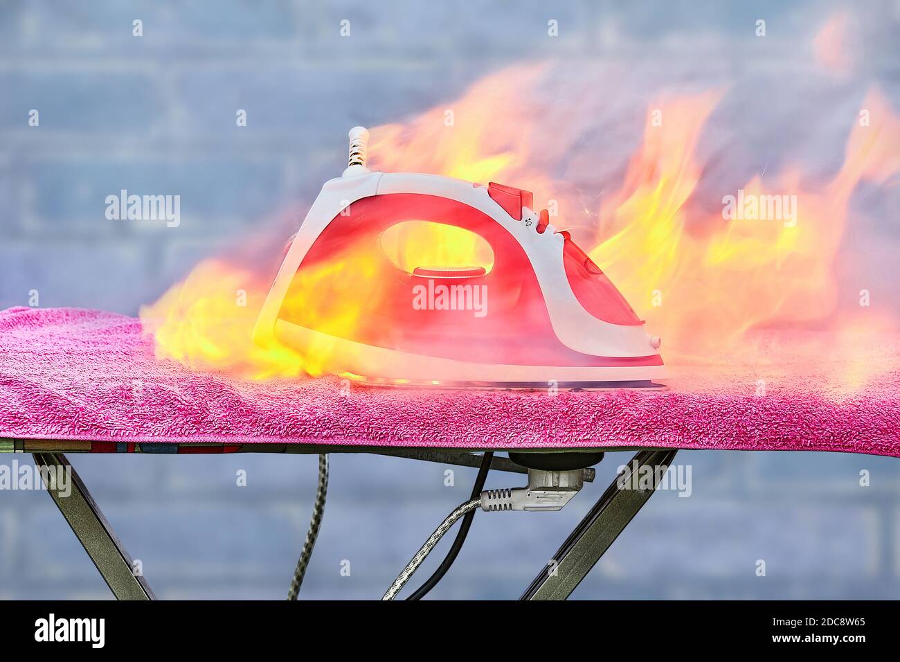 Defective appliances hi-res stock photography and images - Alamy