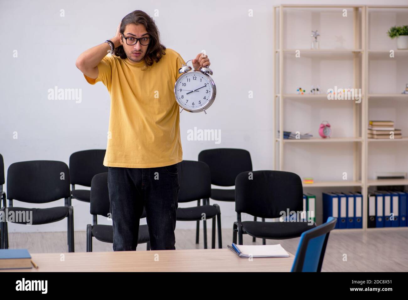 Academic conference clock hi-res stock photography and images - Alamy