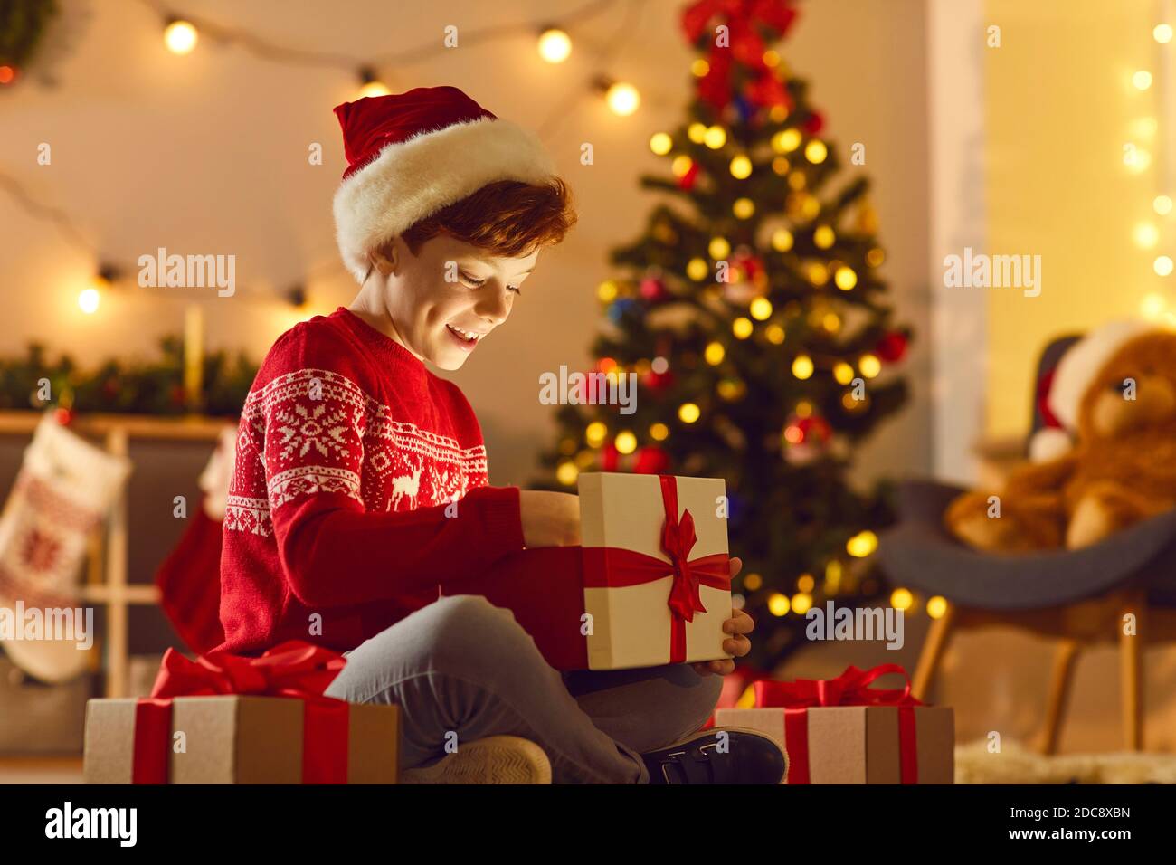 Boy in party hat hi-res stock photography and images - Alamy