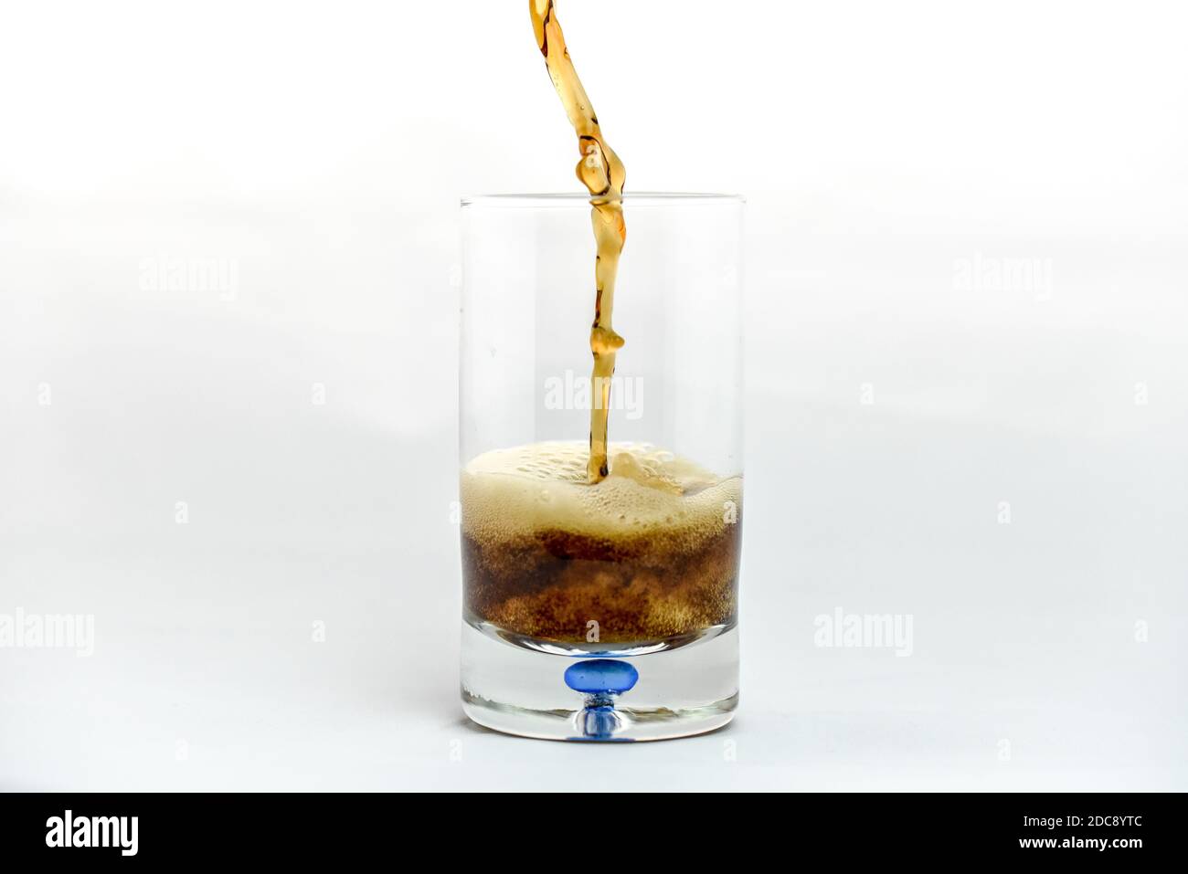 Pouring coke hi-res stock photography and images - Alamy