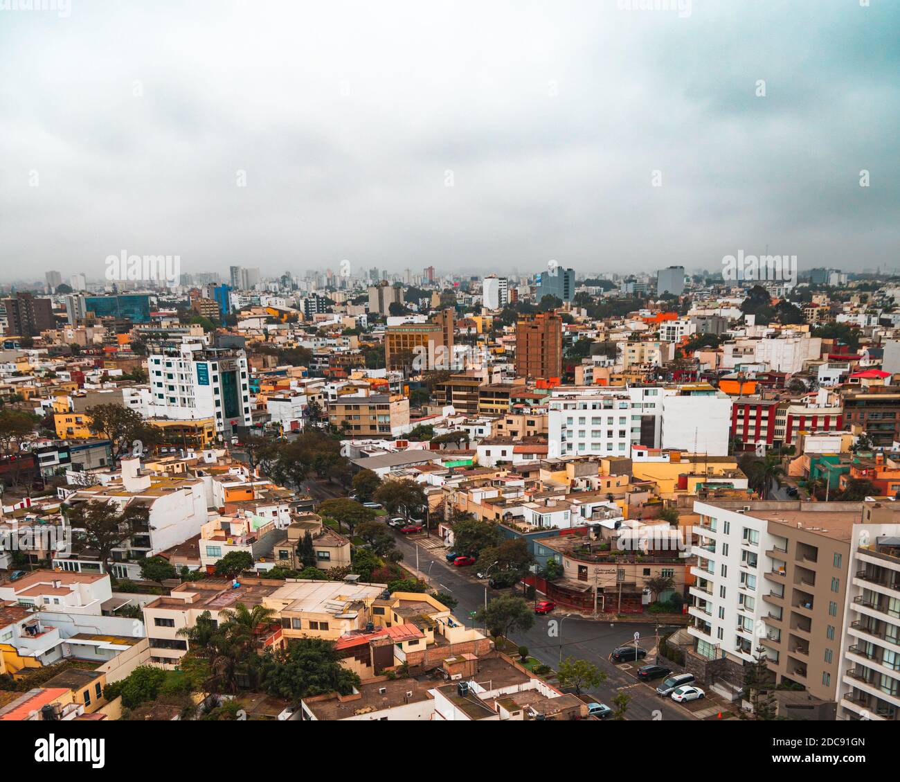 Cityscape urban town dense hi-res stock photography and images - Alamy