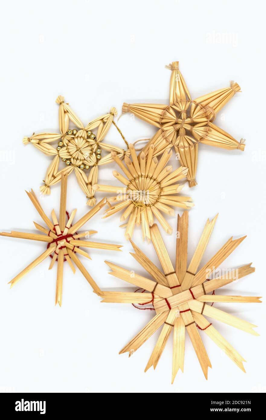 Straw stars hi-res stock photography and images - Alamy