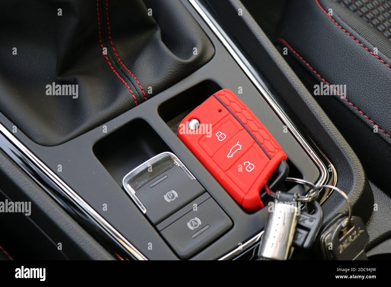 Car ignition switch hi-res stock photography and images - Alamy