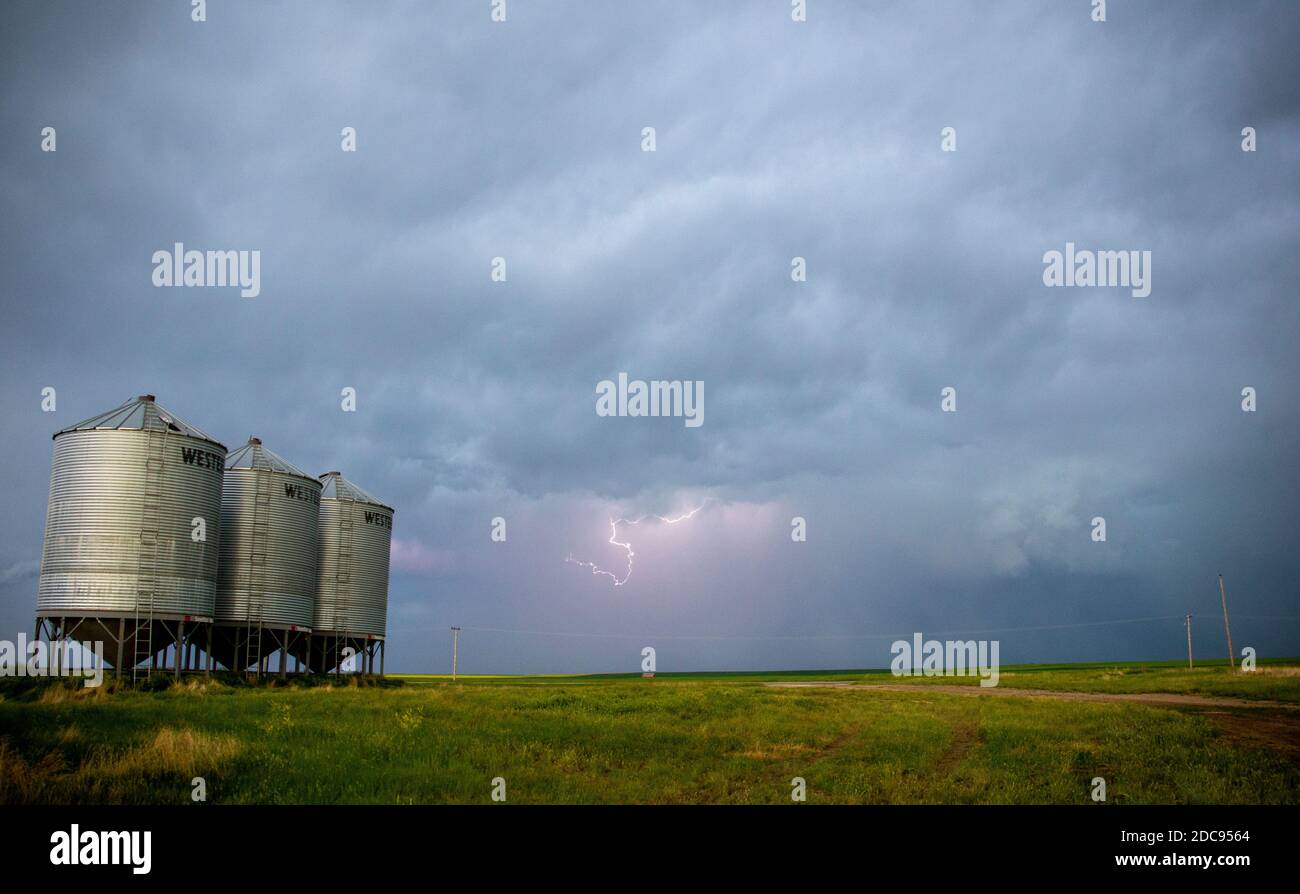 Ominous Storm Clouds Prairie Summer lightning canada Stock Photo - Alamy