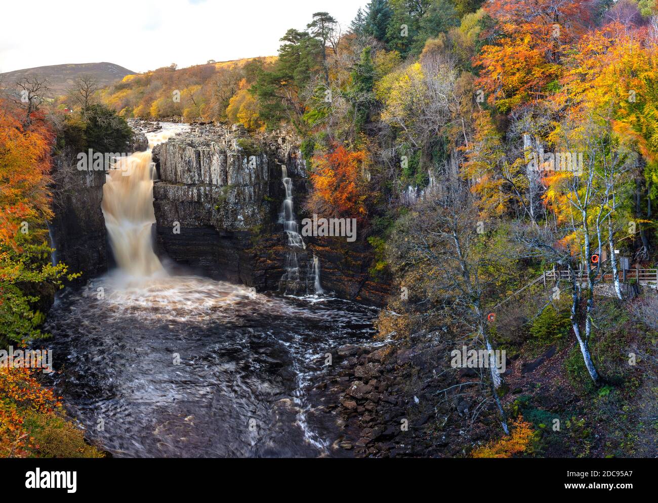 High force waterfall hi-res stock photography and images - Alamy