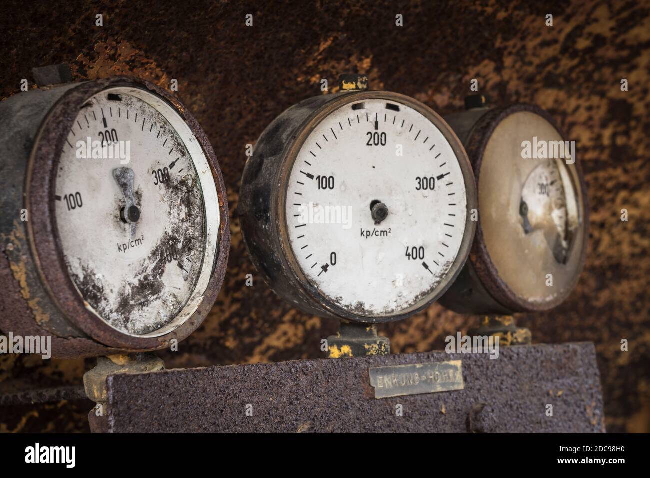 broken gauges on an old machine Stock Photo - Alamy