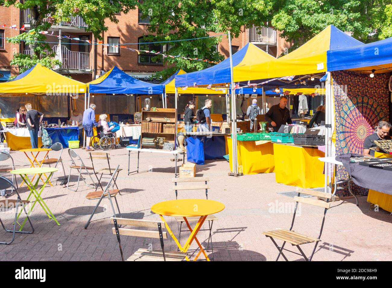 Stalls food artisan stall outdoor market outdoors daily markets hi-res ...