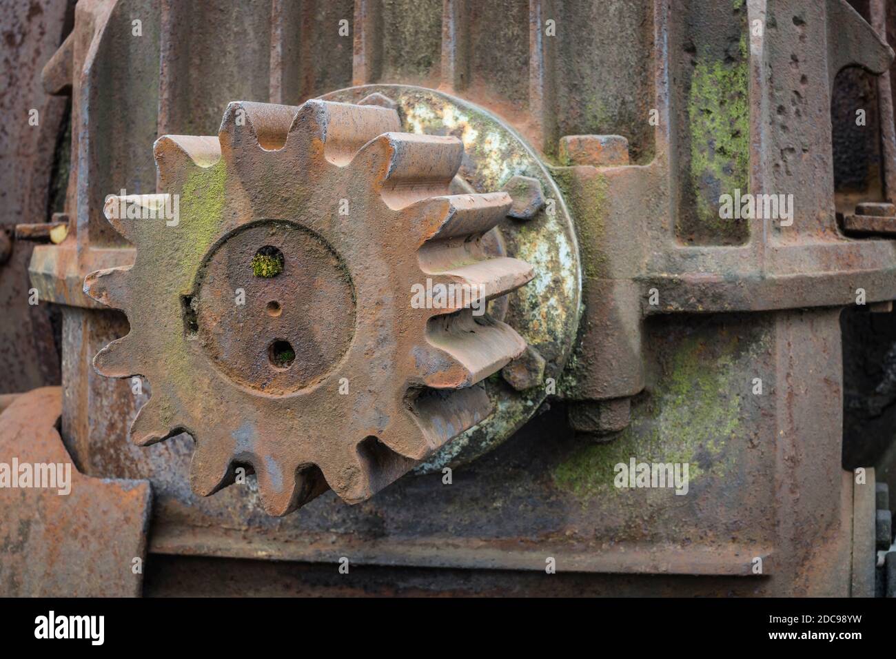 gearbox detail of old industrial machinery Stock Photo - Alamy