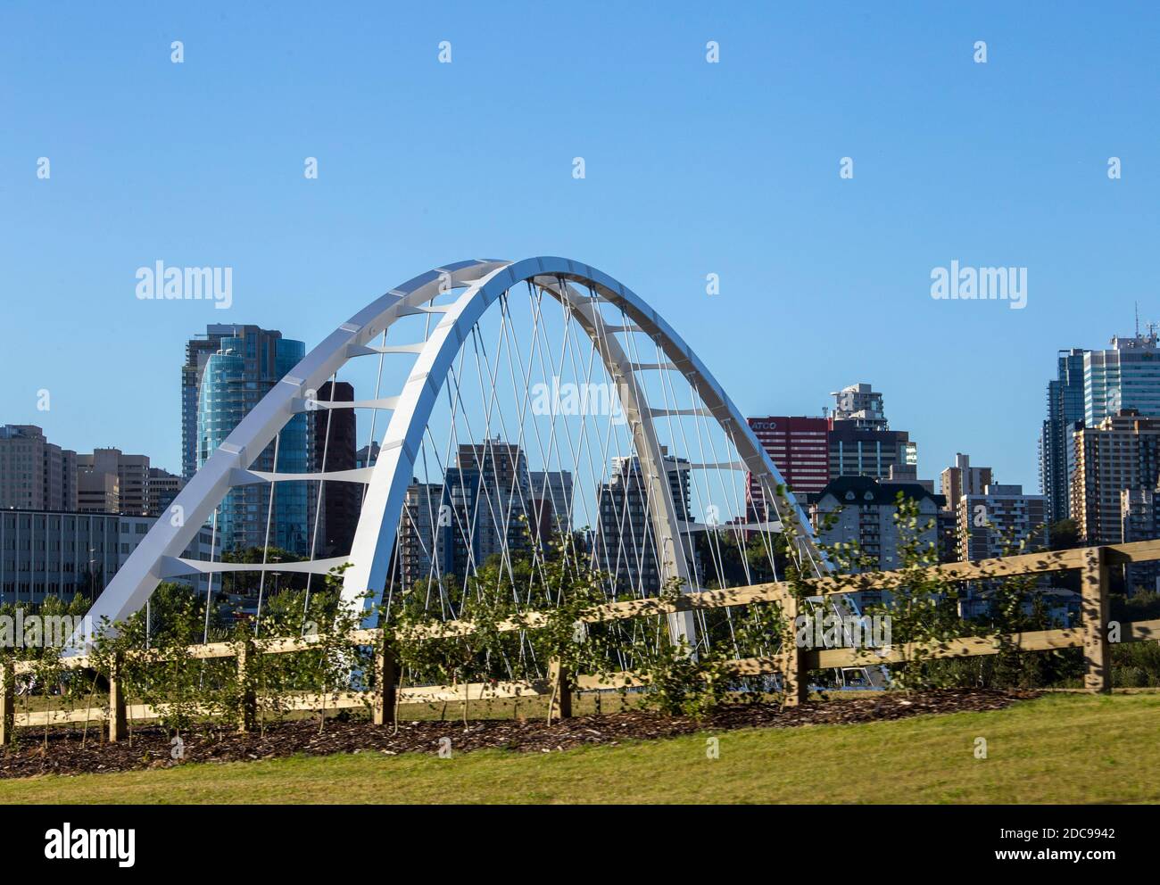 Walterdale Bridge Edmonton to downtown Alberta Capitol Stock Photo - Alamy