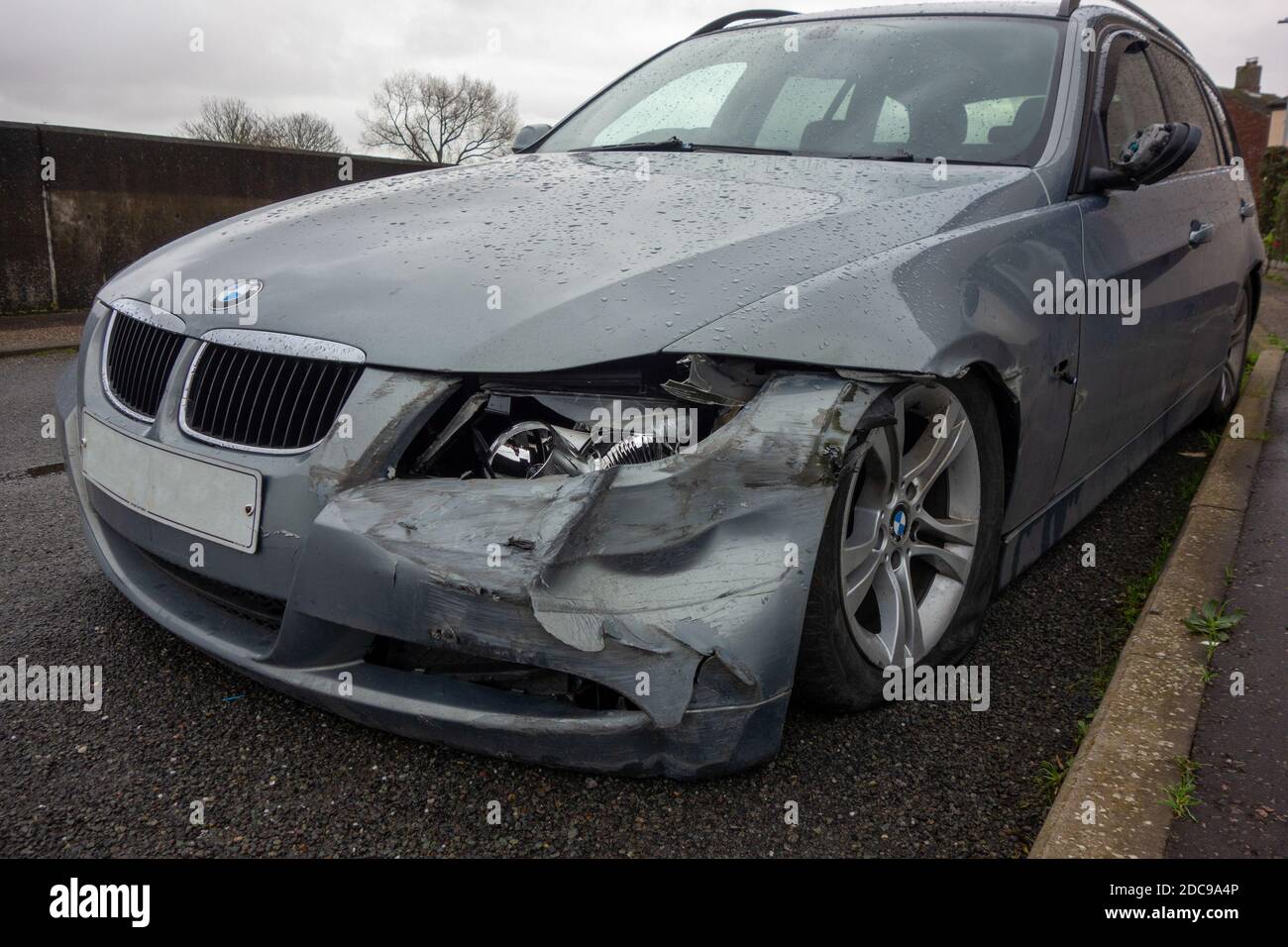 Crashed car bmw hi-res stock photography and images - Alamy