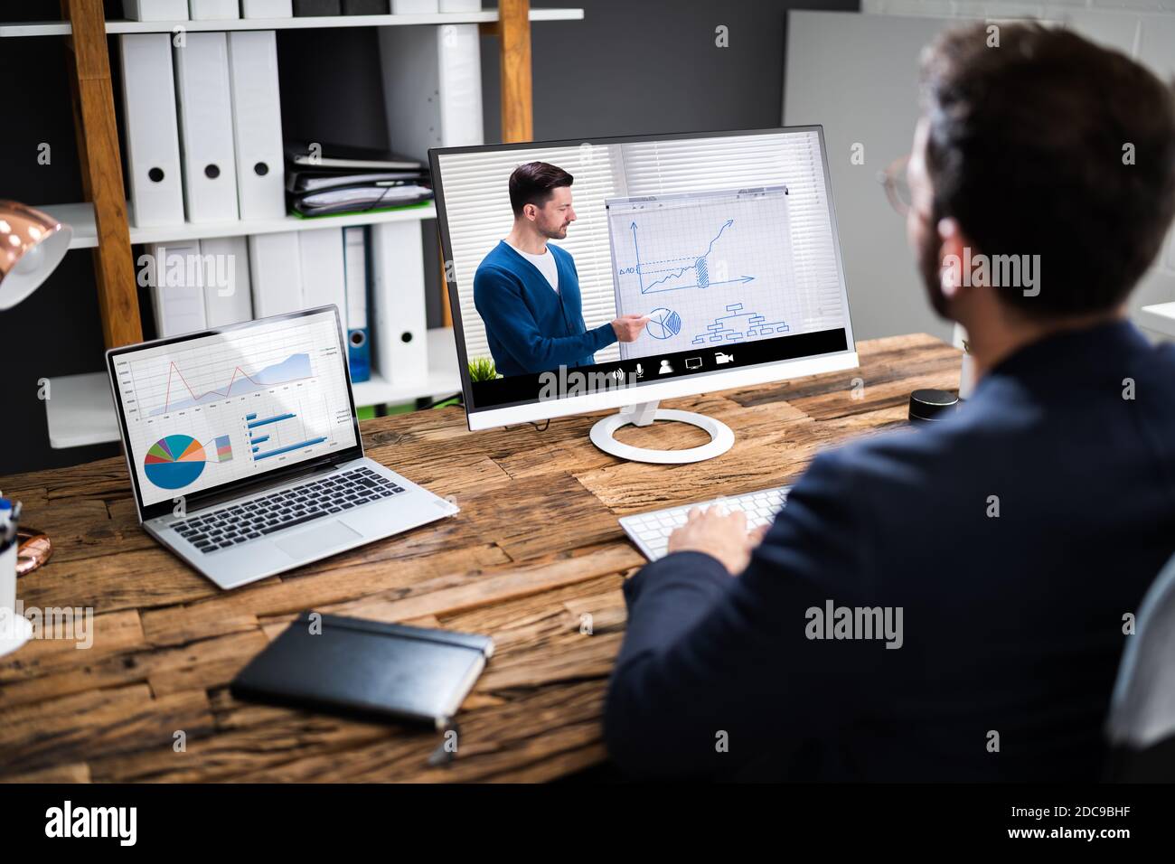 Virtual Online Coaching Meeting On Lecture Tutorial Stock Photo - Alamy Virtual Online Coaching Meeting On Lecture Tutorial Stock Photo - Alamy