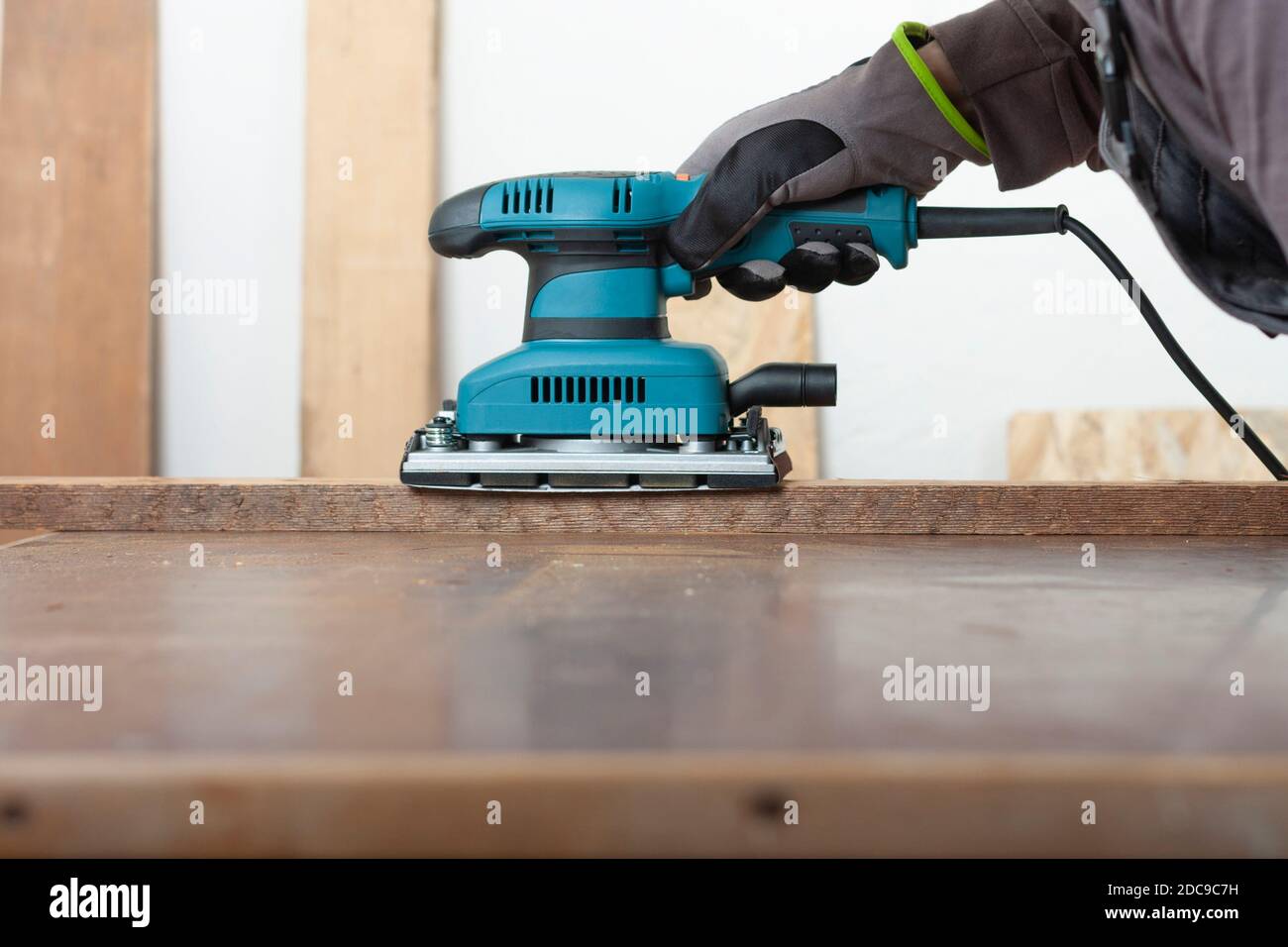 Osb desk hi-res stock photography and images - Alamy