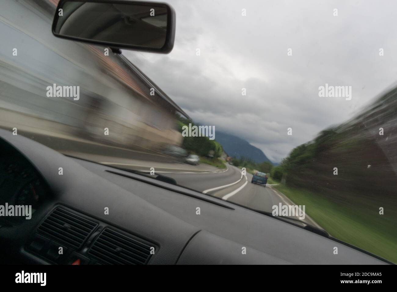looking outside windshield of driving car Stock Photo - Alamy