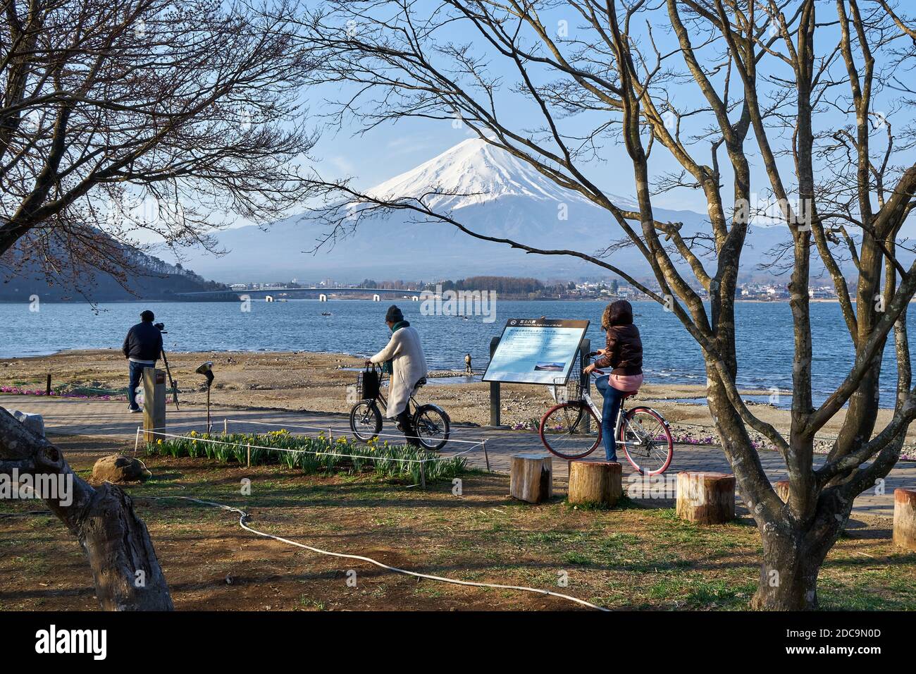 Stroll around hi-res stock photography and images - Alamy