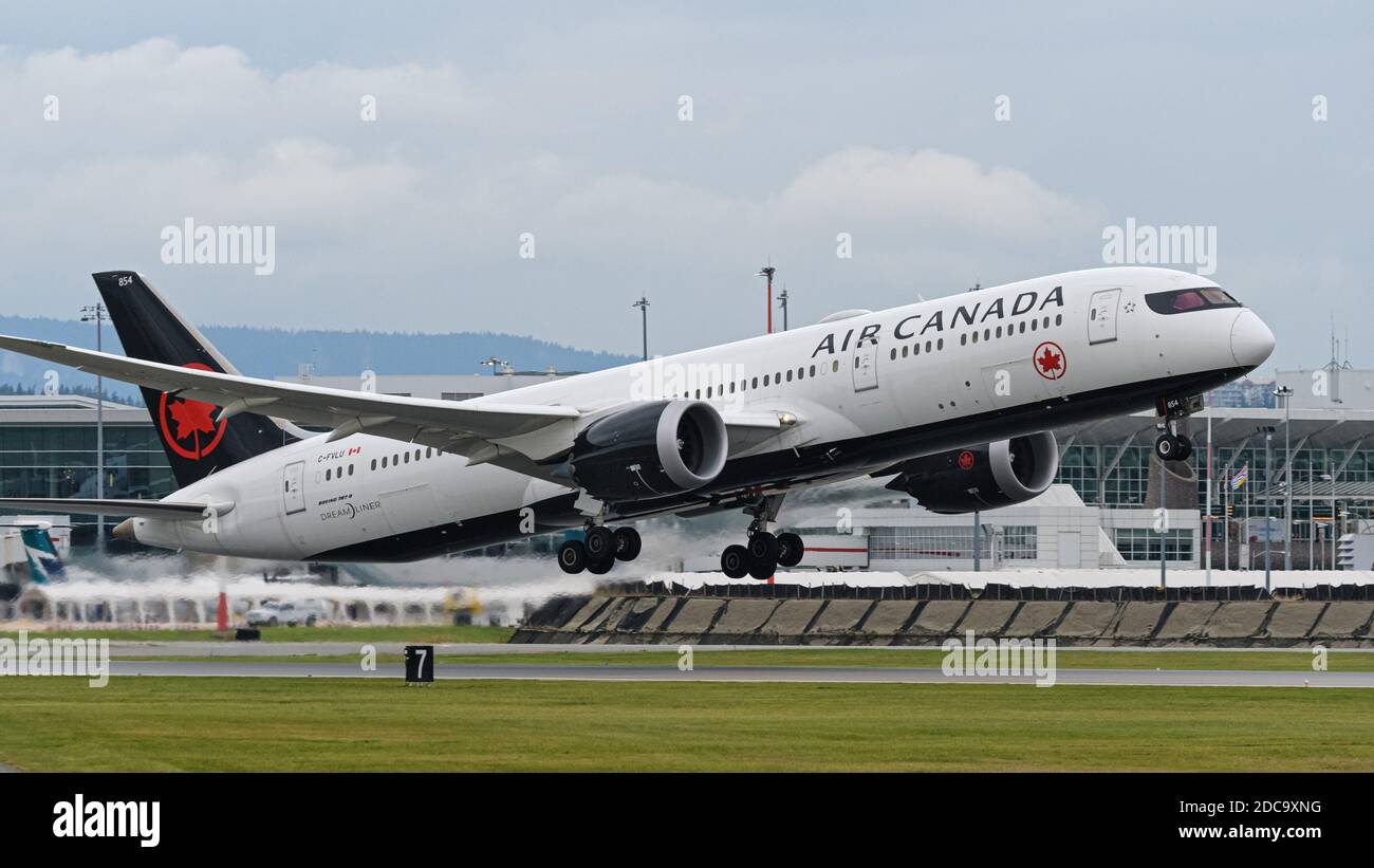 Richmond, British Columbia, Canada. 19th Nov, 2020. An Air Canada ...