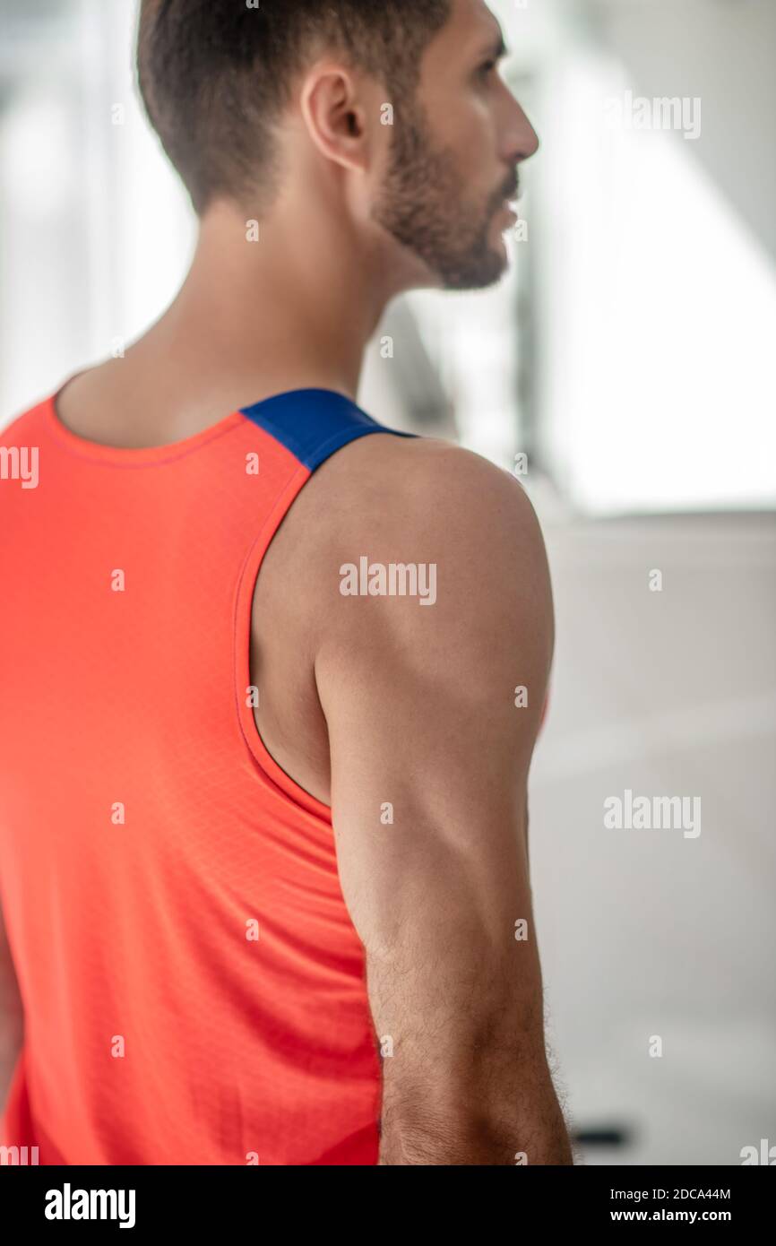 Close up picture of a fit sporty man with good muscles Stock Photo - Alamy