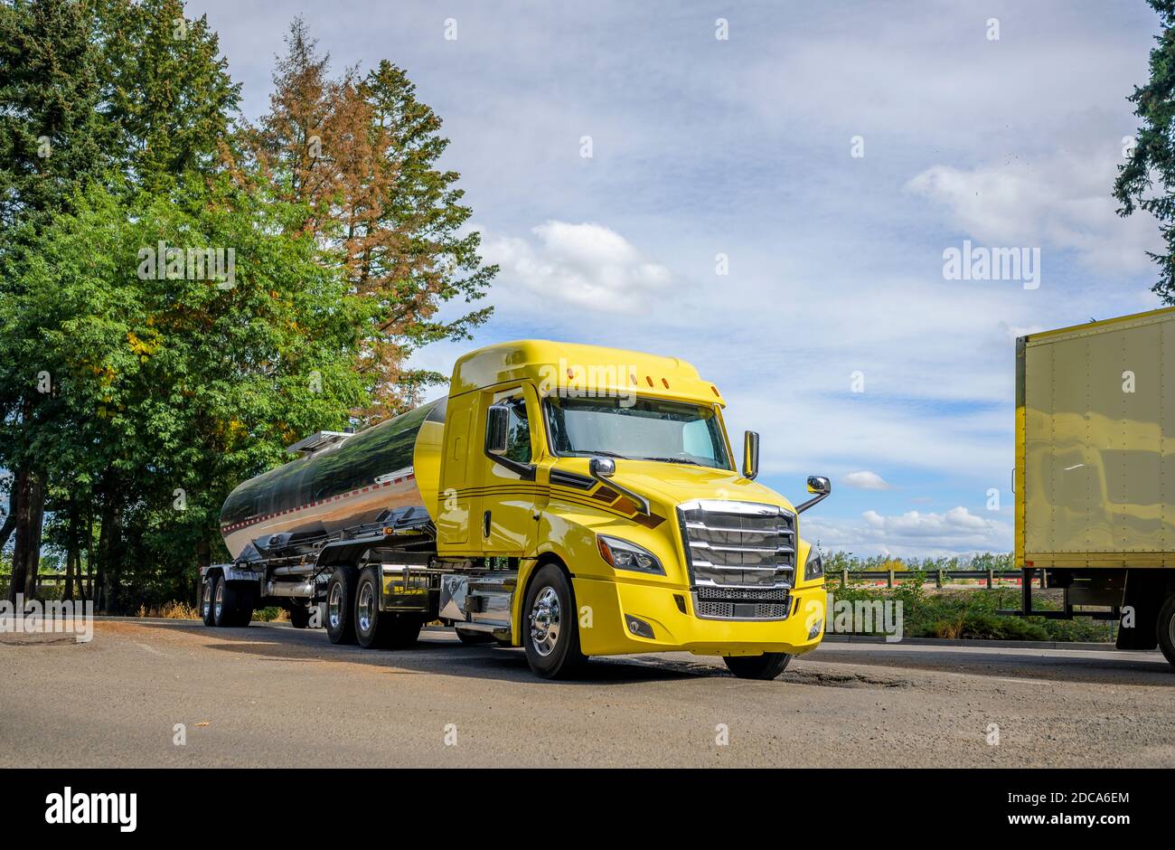 Big Rigs Parallel Parking