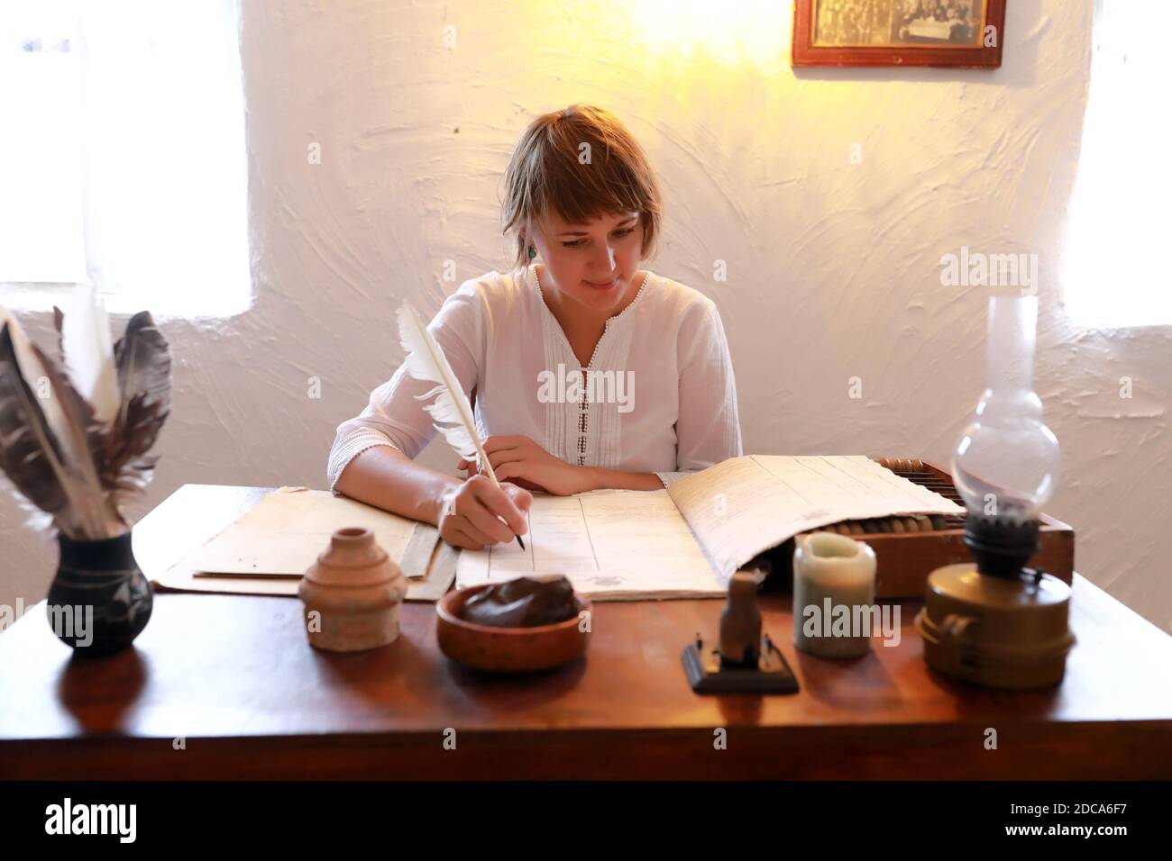 Scribe medieval female hi-res stock photography and images - Alamy