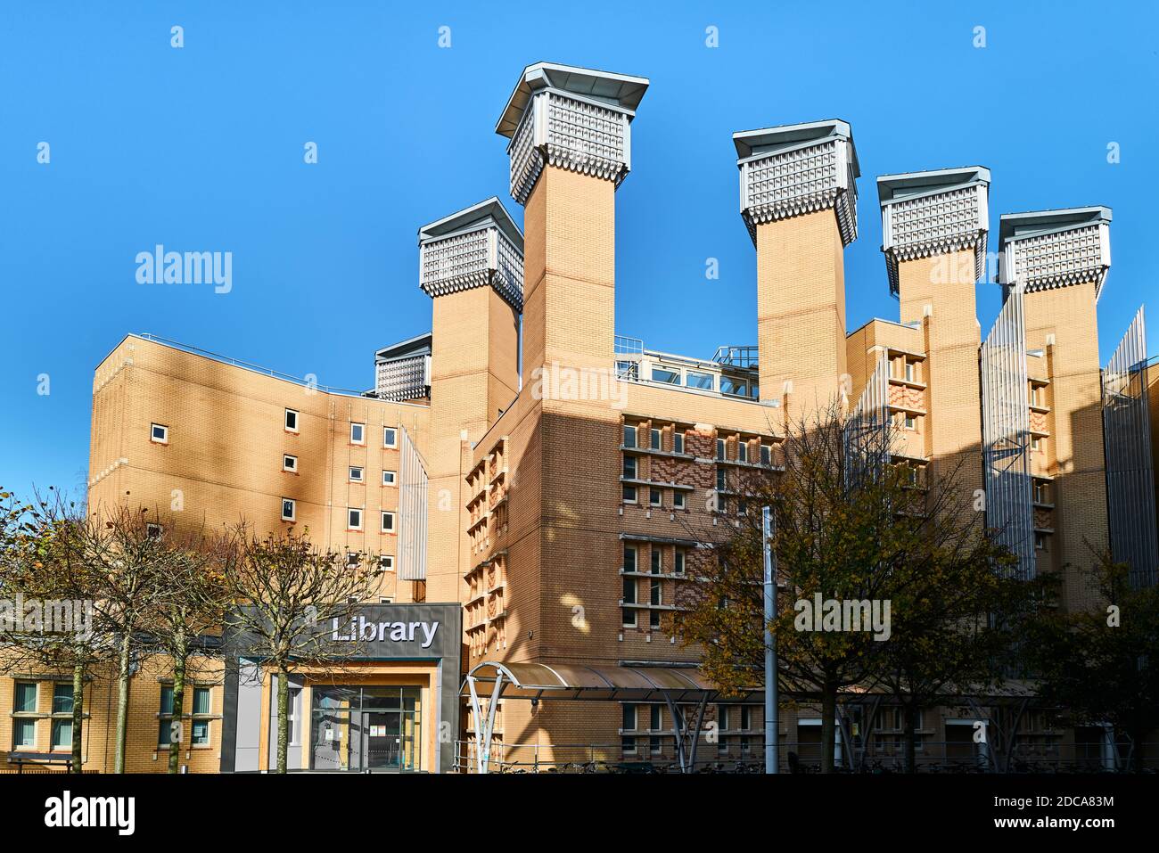 Coventry university lanchester library hi-res stock photography and ...
