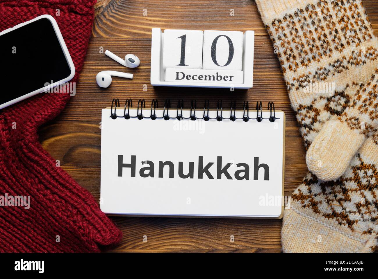 Jewish holiday calendar hi-res stock photography and images - Alamy