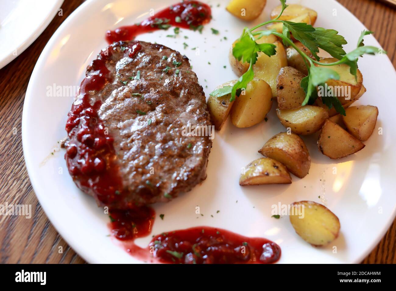 Juicy venison hi-res stock photography and images - Alamy