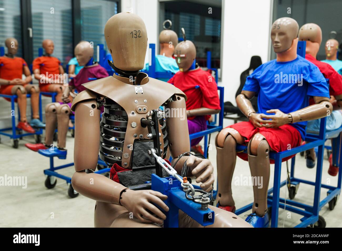 Crash lab hi-res stock photography and images - Alamy