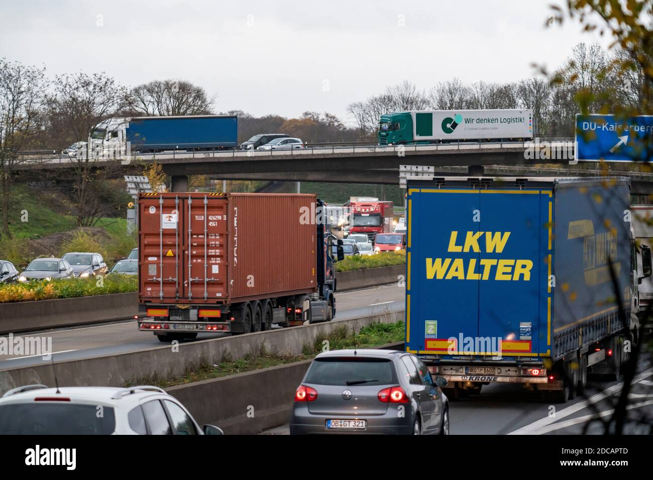 Heavy traffic at the motorway junction Kaiserberg, motorway A40 ...