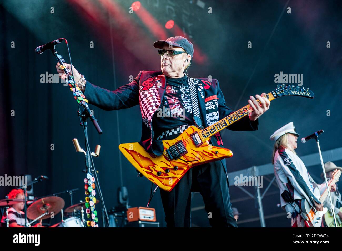 Robin zander of cheap trick hi-res stock photography and images - Alamy