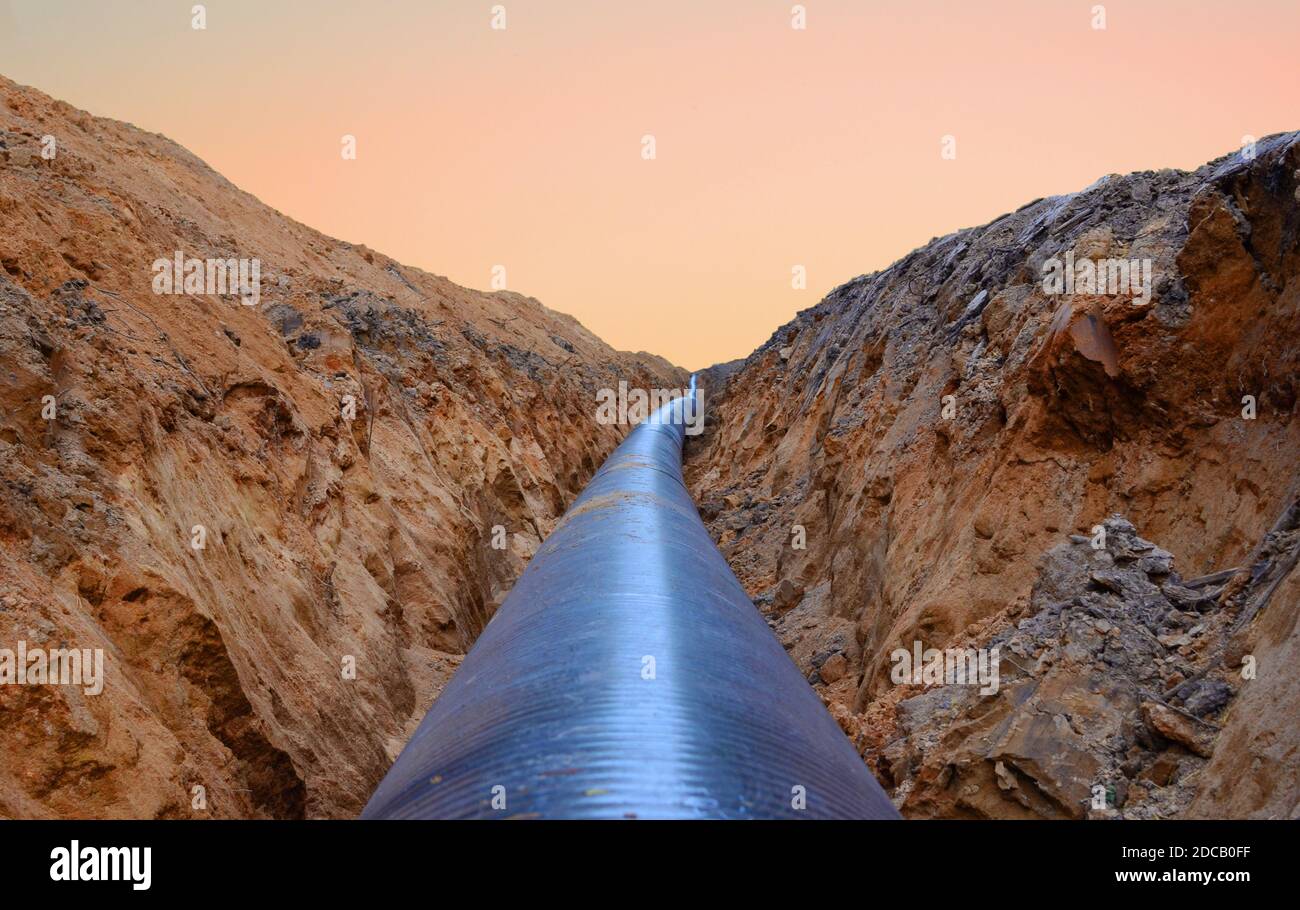 Saudi arabia oil field hi-res stock photography and images - Alamy