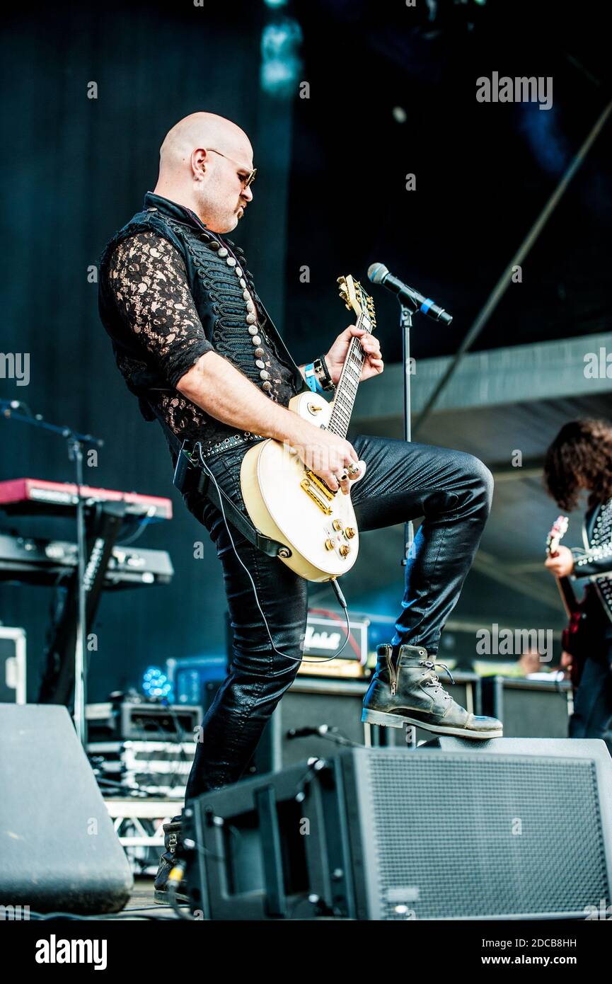 Inglorious hi-res stock photography and images - Alamy