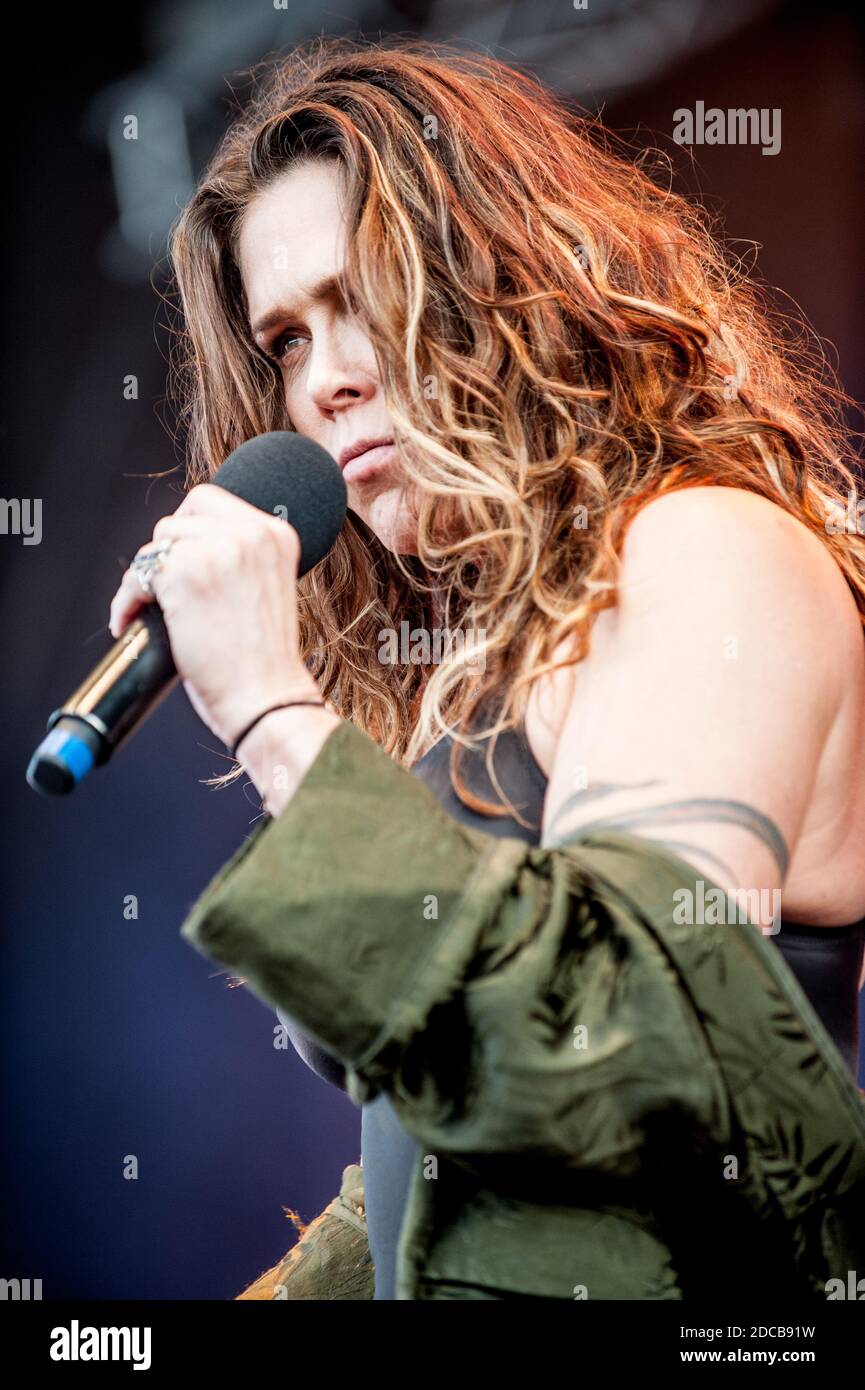 Beth Hart Live in Concert Stock Photo - Alamy
