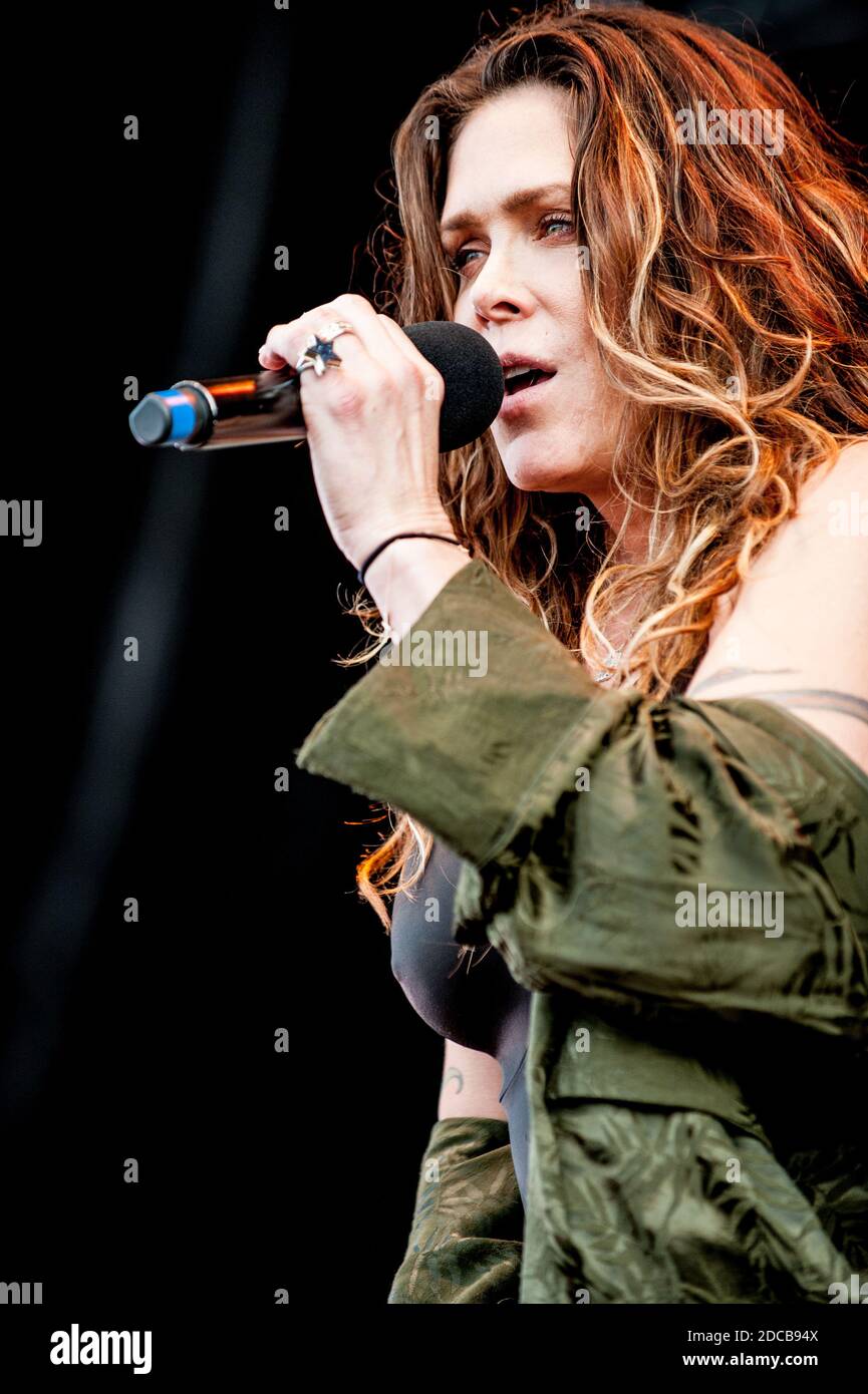 Beth Hart Live in Concert Stock Photo - Alamy