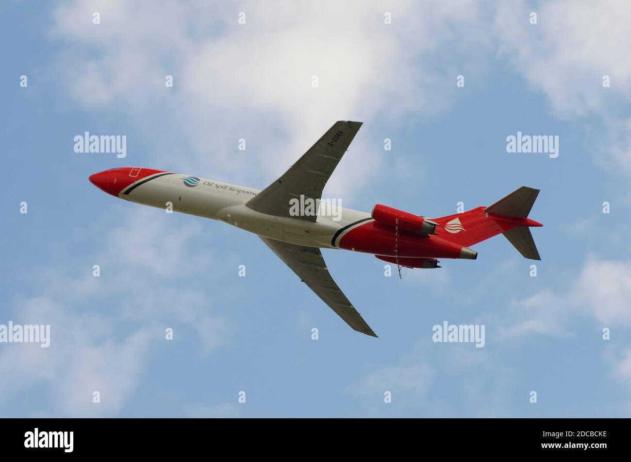 Oil dispersal hi-res stock photography and images - Alamy