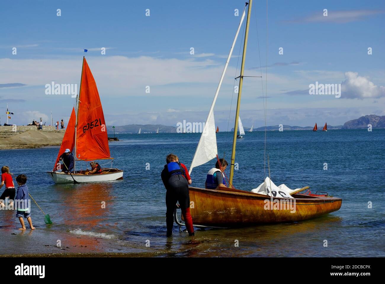 Menai strait sailing hi-res stock photography and images - Alamy