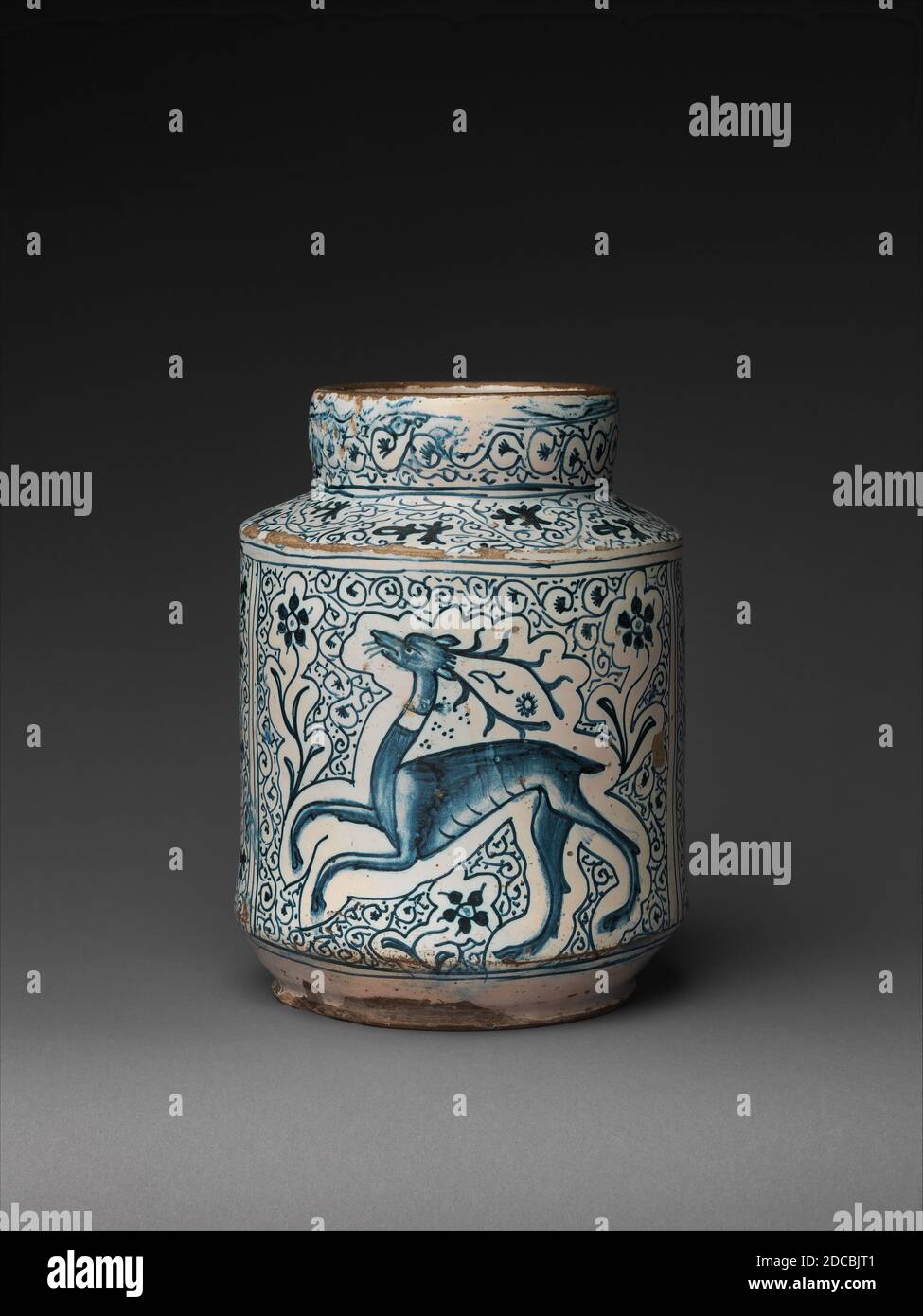 Italian earthenware jar hi-res stock photography and images - Alamy