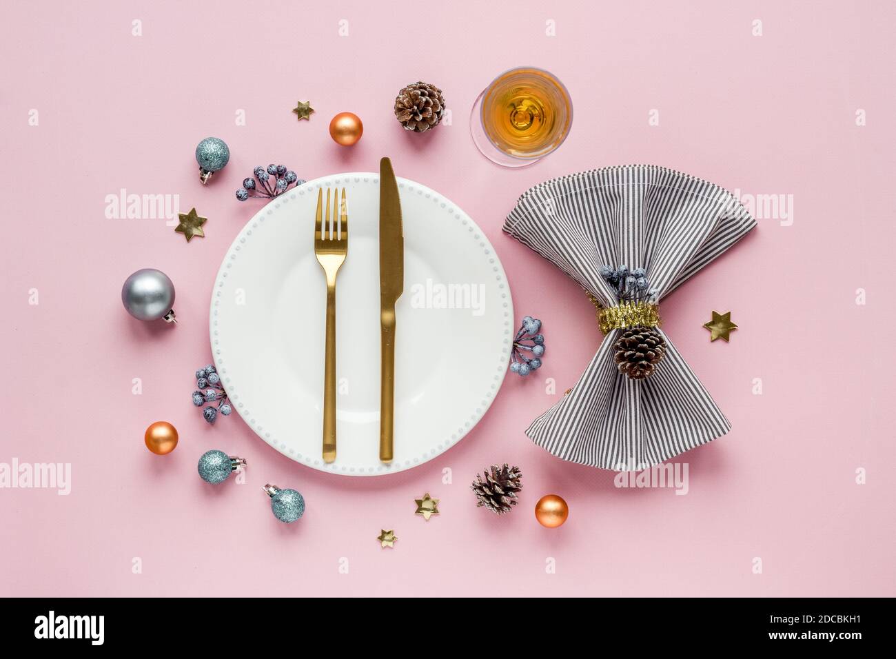 Christmas dinner background. Table setting top view Stock Photo - Alamy