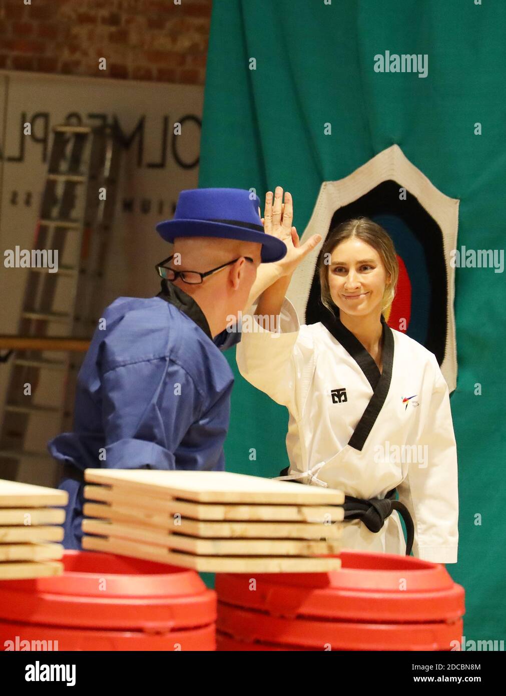 Guinness book of records logo hi-res stock photography and images - Alamy