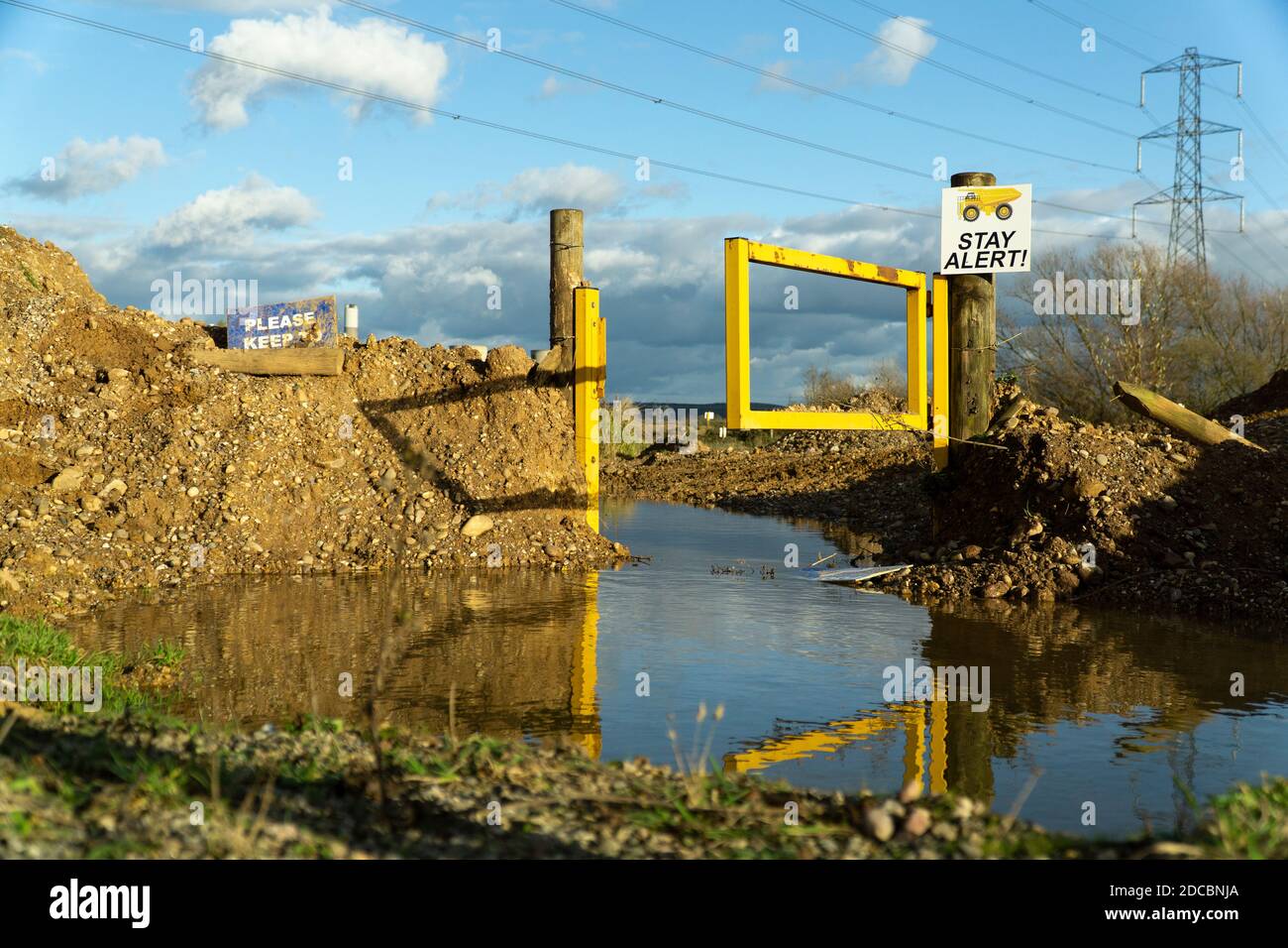 Flood gate warning sign hi-res stock photography and images - Alamy