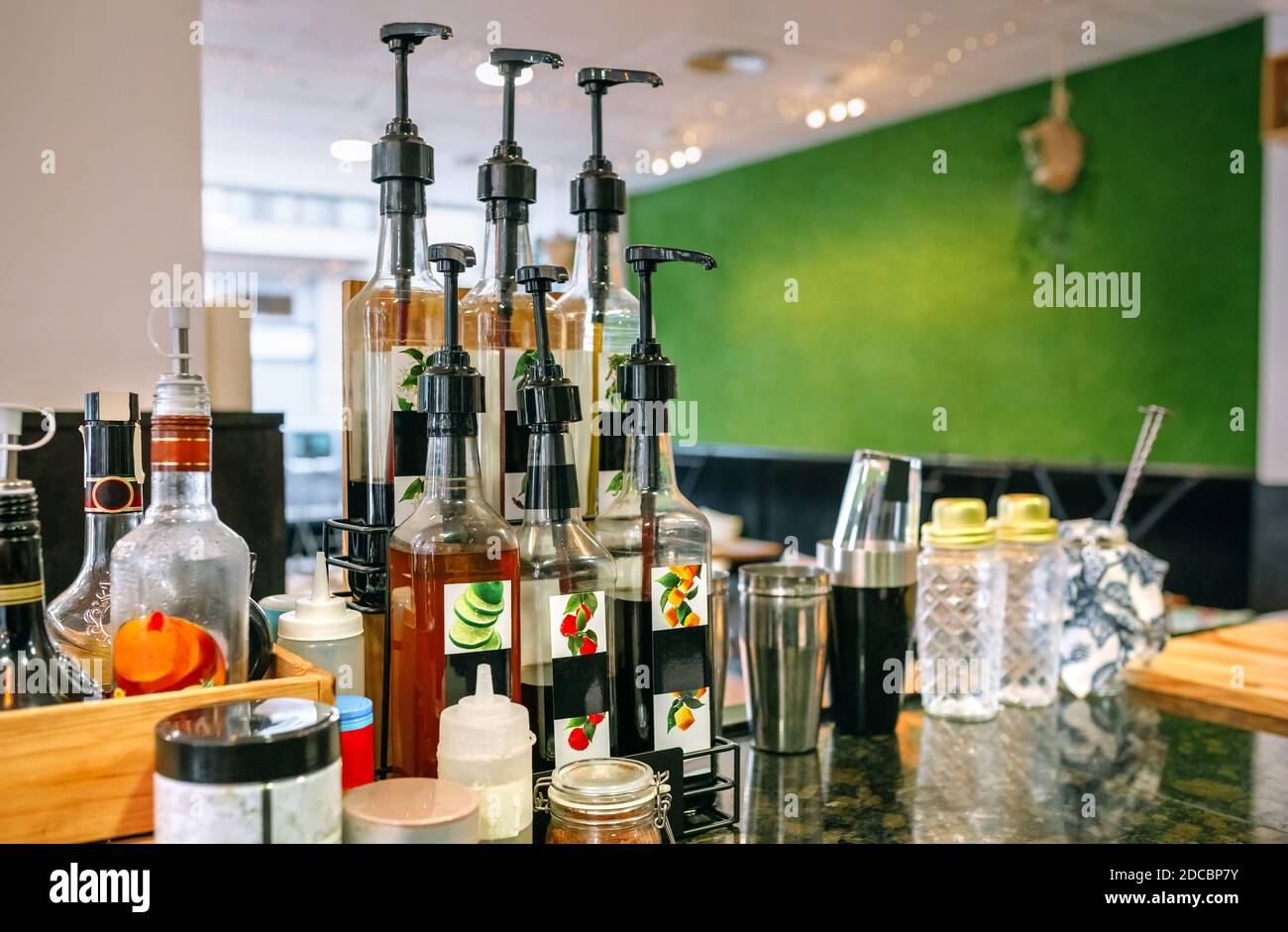 Snack bar counter hi-res stock photography and images - Alamy