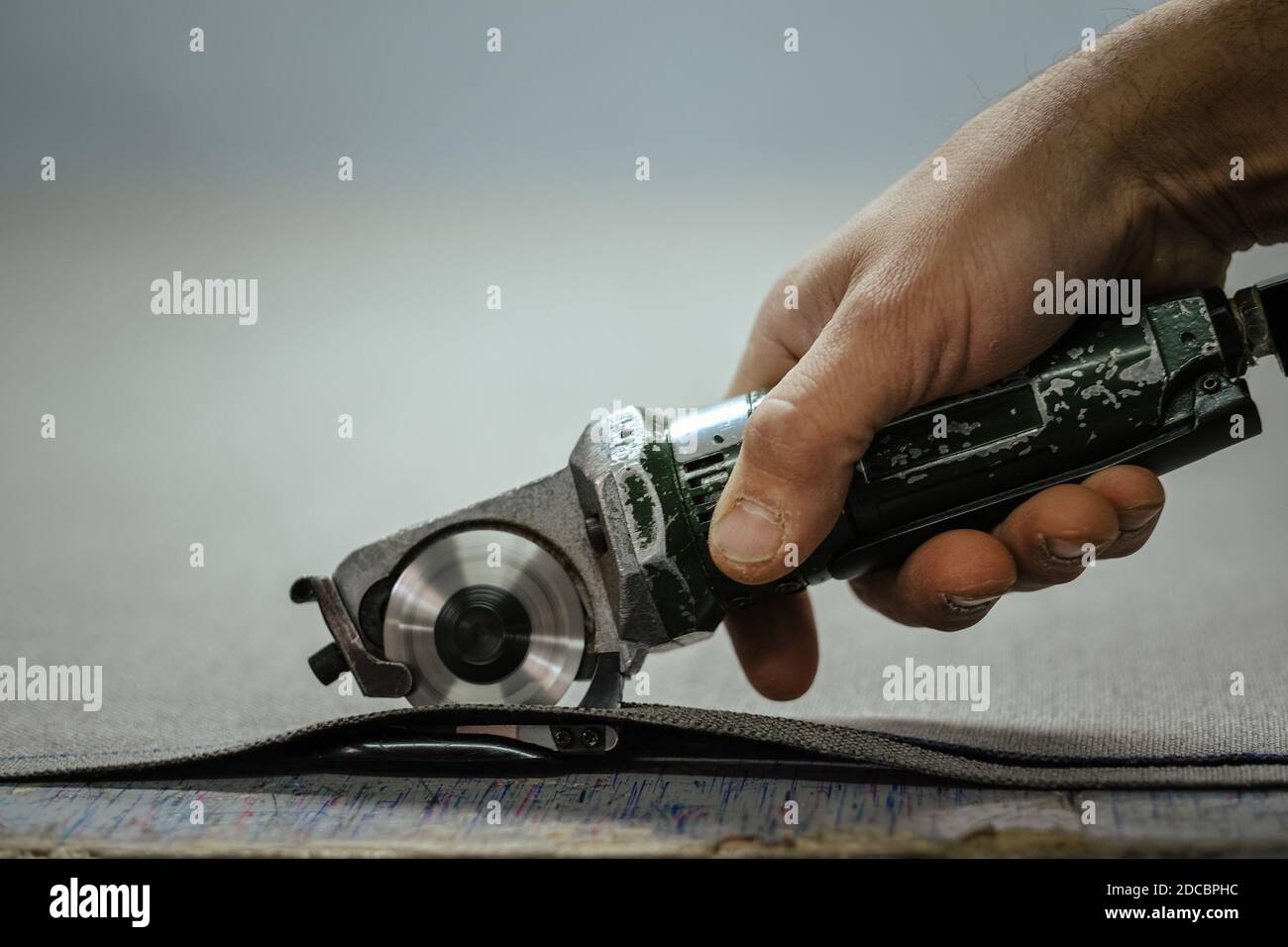 Industrial fabric cutting hi-res stock photography and images - Alamy