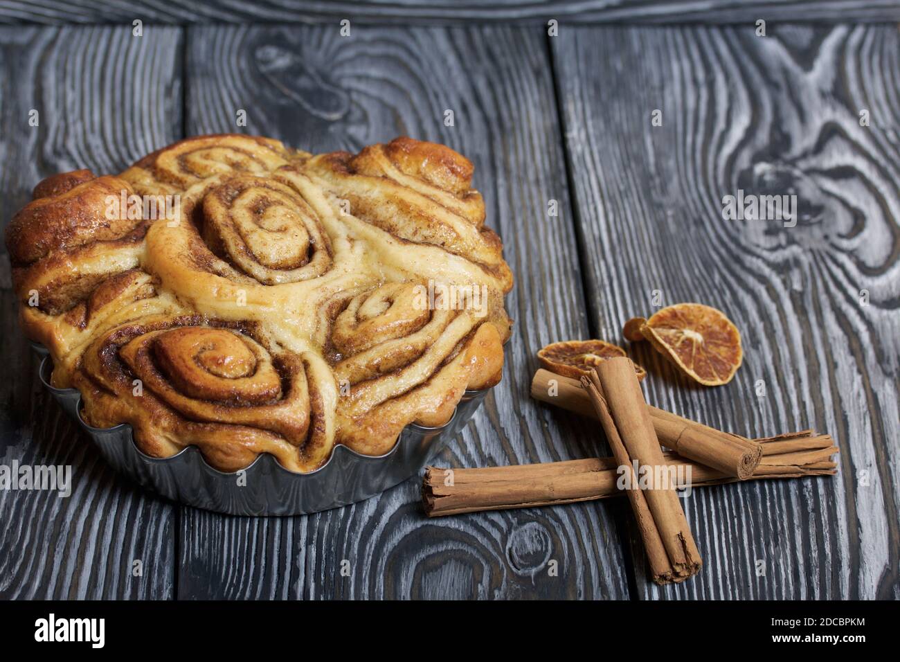 Close up shot cinnabon hi-res stock photography and images - Alamy