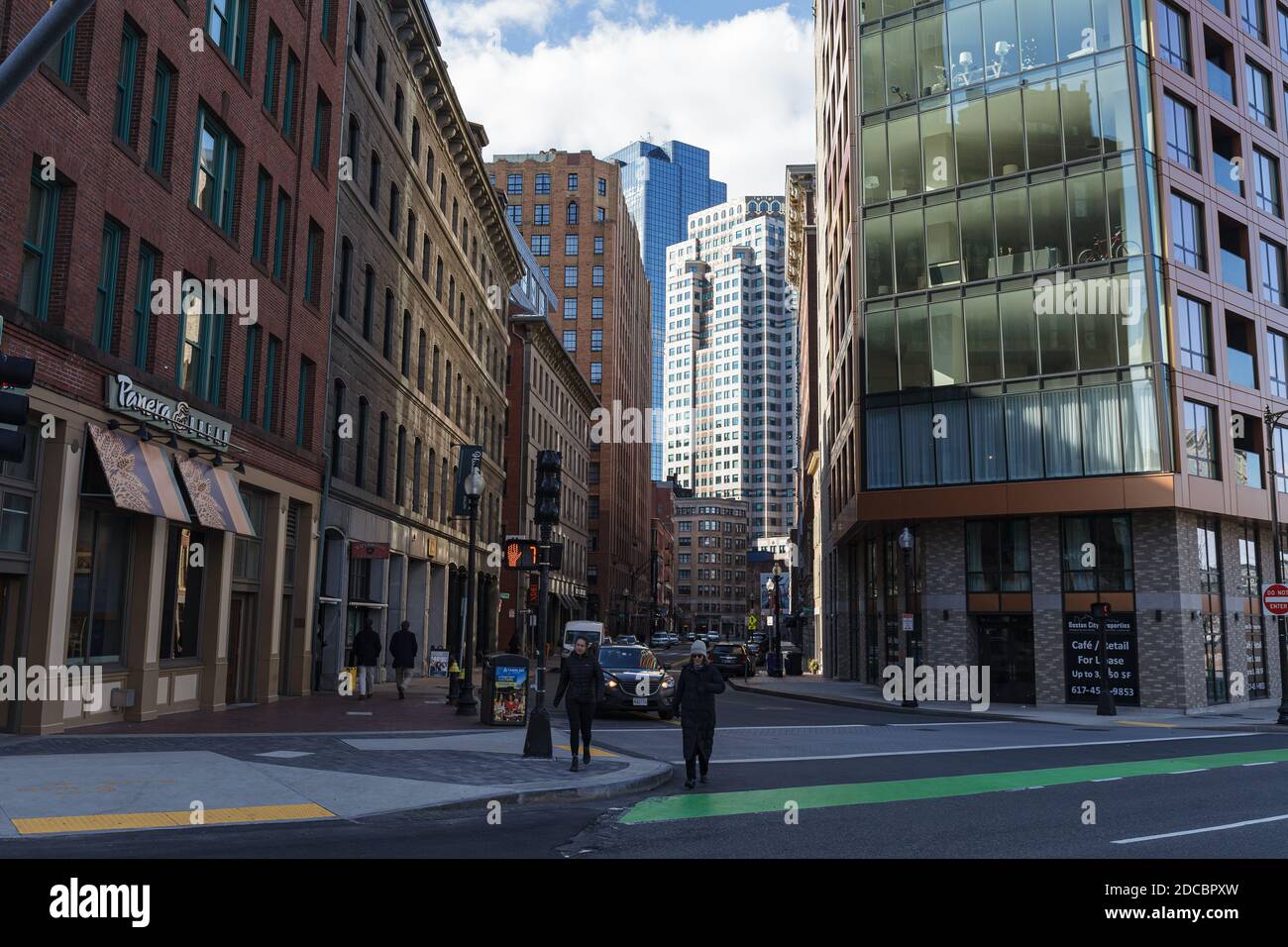 Boston downtown pedestrians hi-res stock photography and images - Alamy