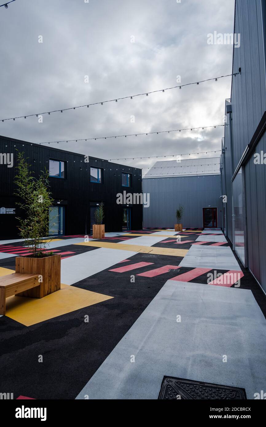 Workspace units hi-res stock photography and images - Alamy