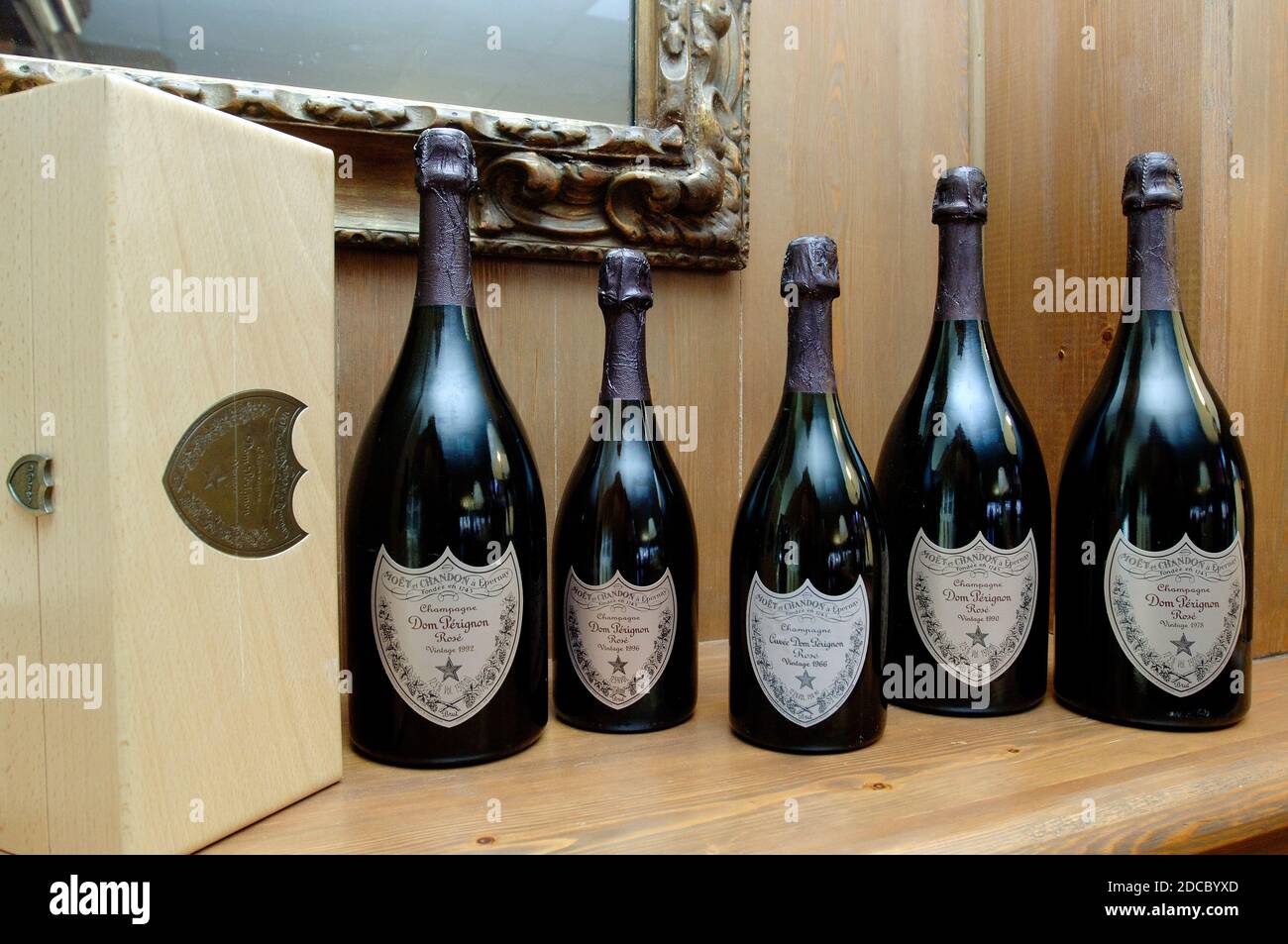 Tasting Dom Perignon champagne vintage Rose Stock Photo - Alamy